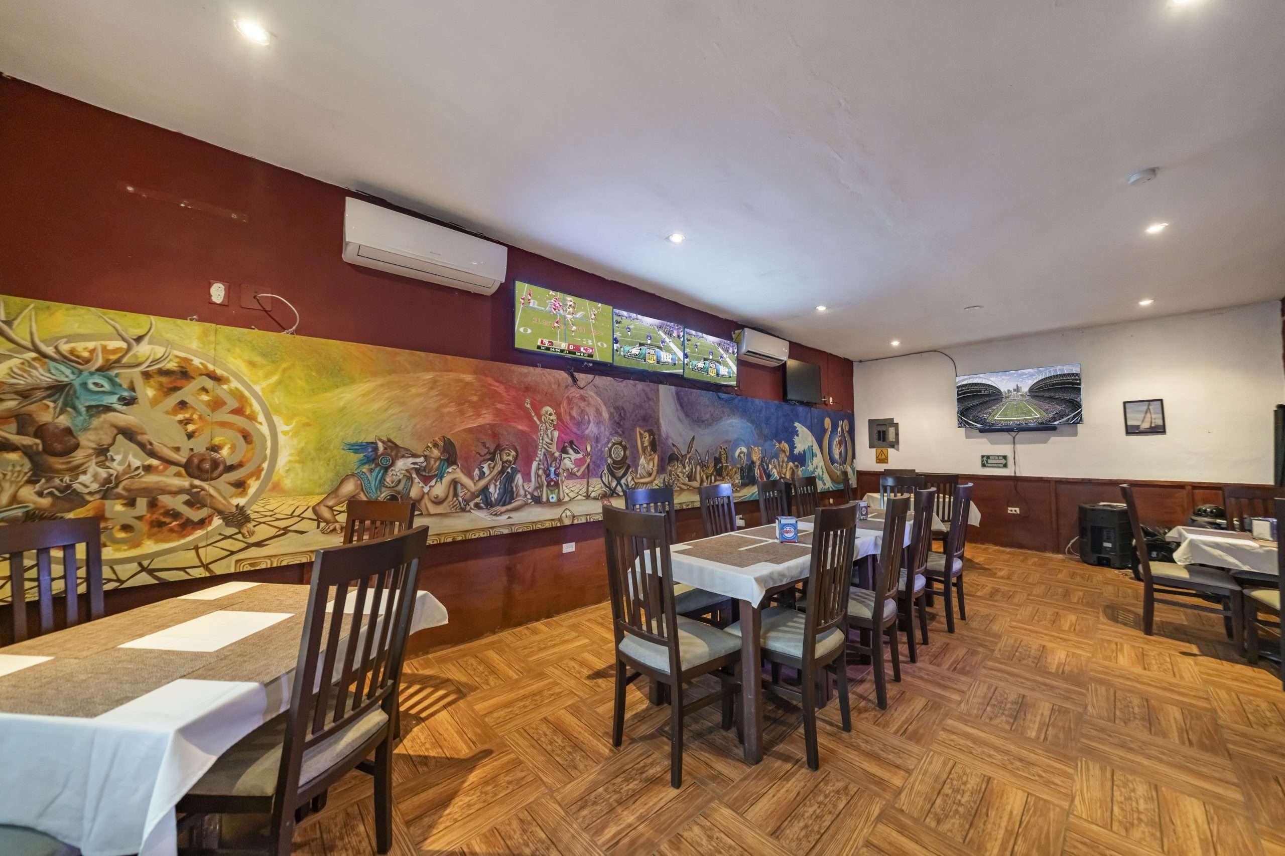 Snappers Bar & Grill - Everything Isla